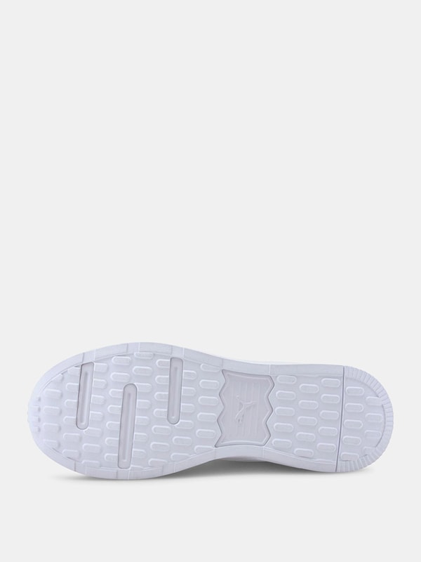 Buy Lightweight Taper Shoes White For Men | Styli UAE