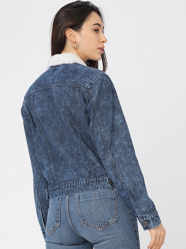 Solid Cropped Fluffy Collar Denim Jacket | Styli