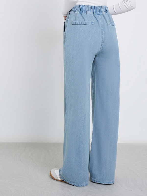 Buy Wide Leg Drawstring Jeans with Pockets Light Blue For Women | Styli UAE